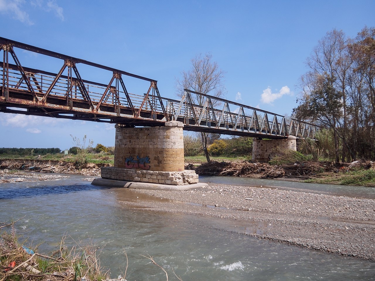 Tavronitis Bridge - Discover Crete