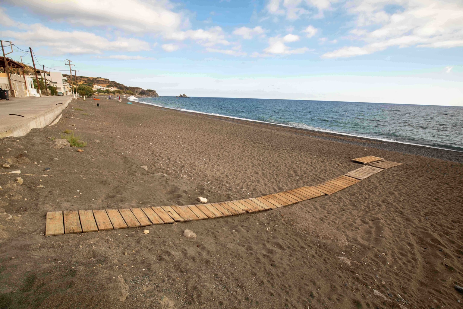 Sidonia Beach or Psari Forada: The Legend of the Horse that Drove Away the Arabs - Discover Crete