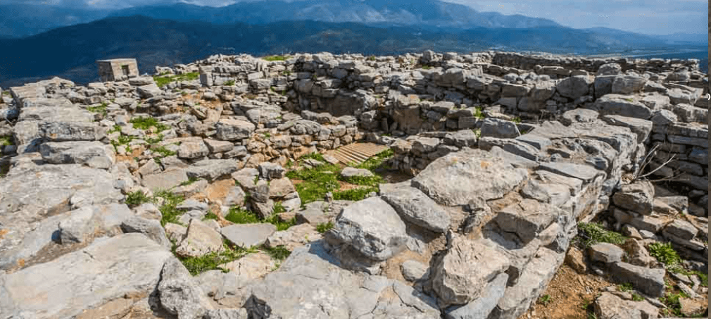 Acropolis of Smari - Discover Crete