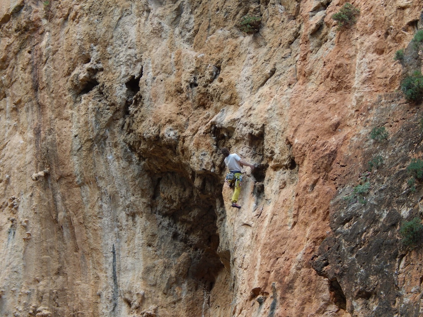 Climbing in Agiofarago - Discover Crete