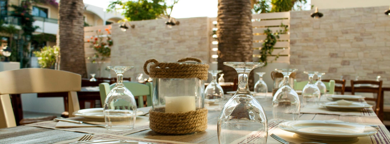 Finikas: - Discover Crete