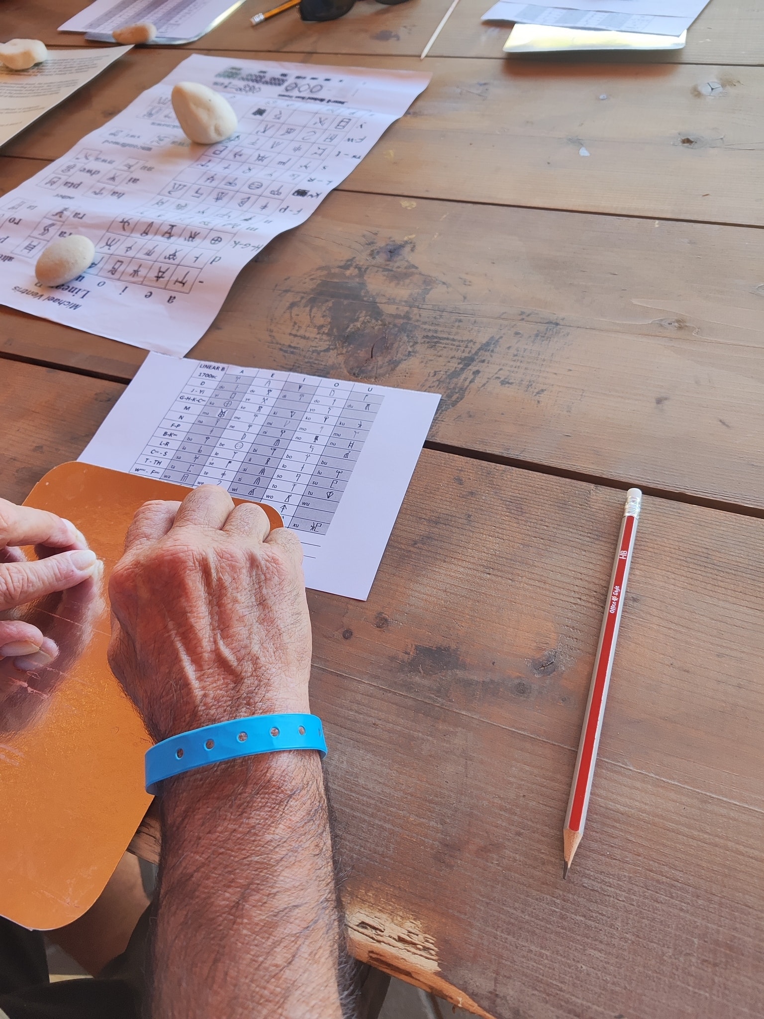 Discover the Secrets of Linear B - Discover Crete