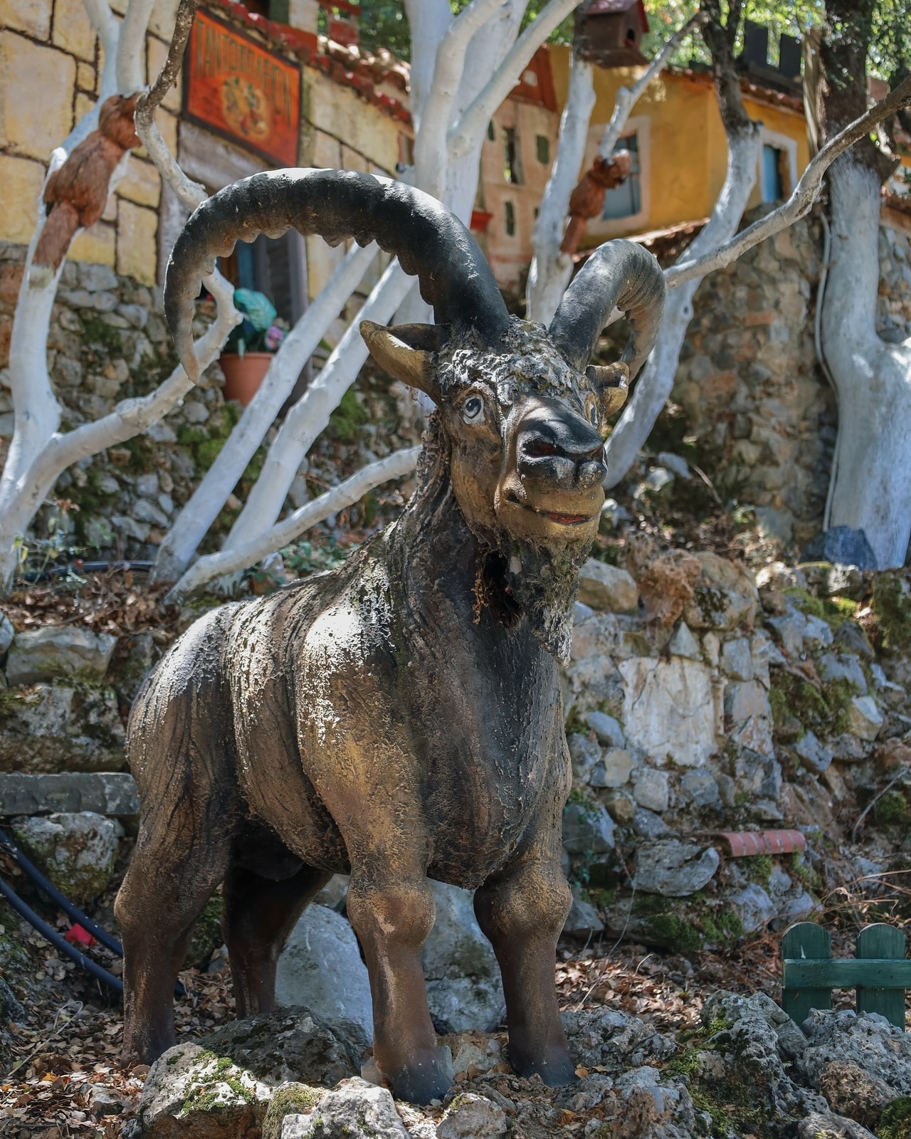 Greek mythology thematic park - Discover Crete