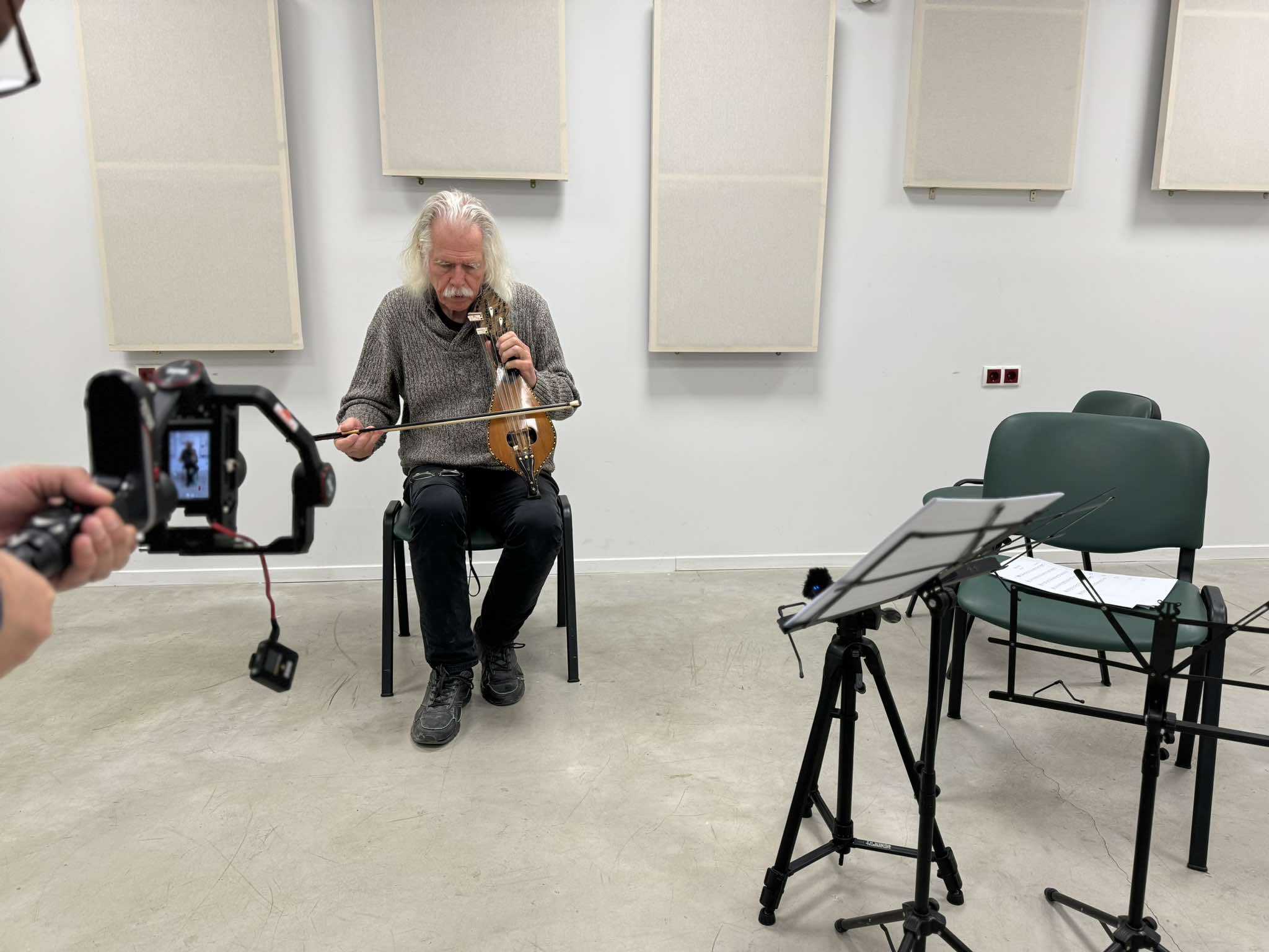 Labyrinth Musical Workshop - Discover Crete