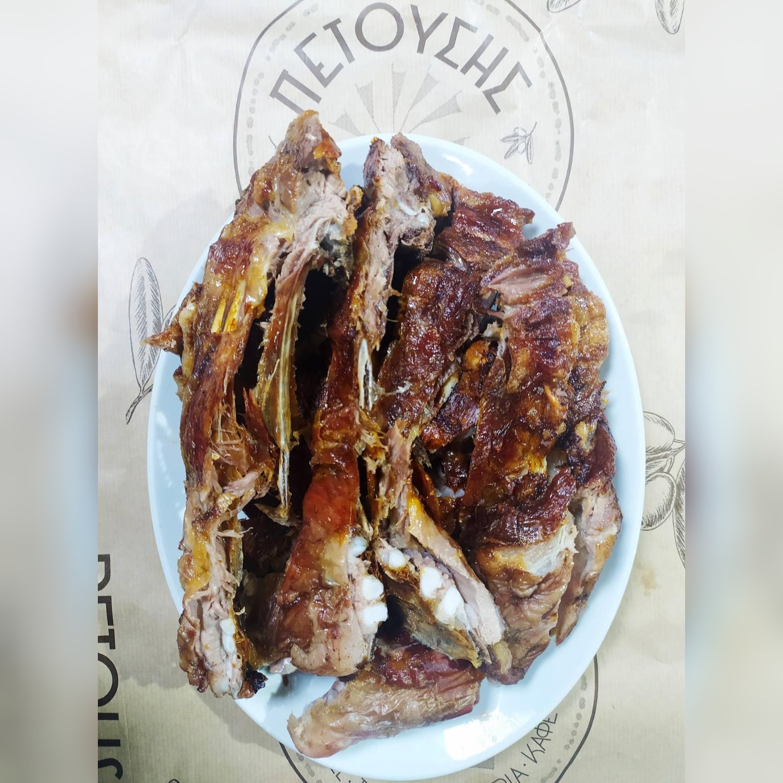 Petousis : 40 Years of tradition in Cretan gastronomy - Discover Crete