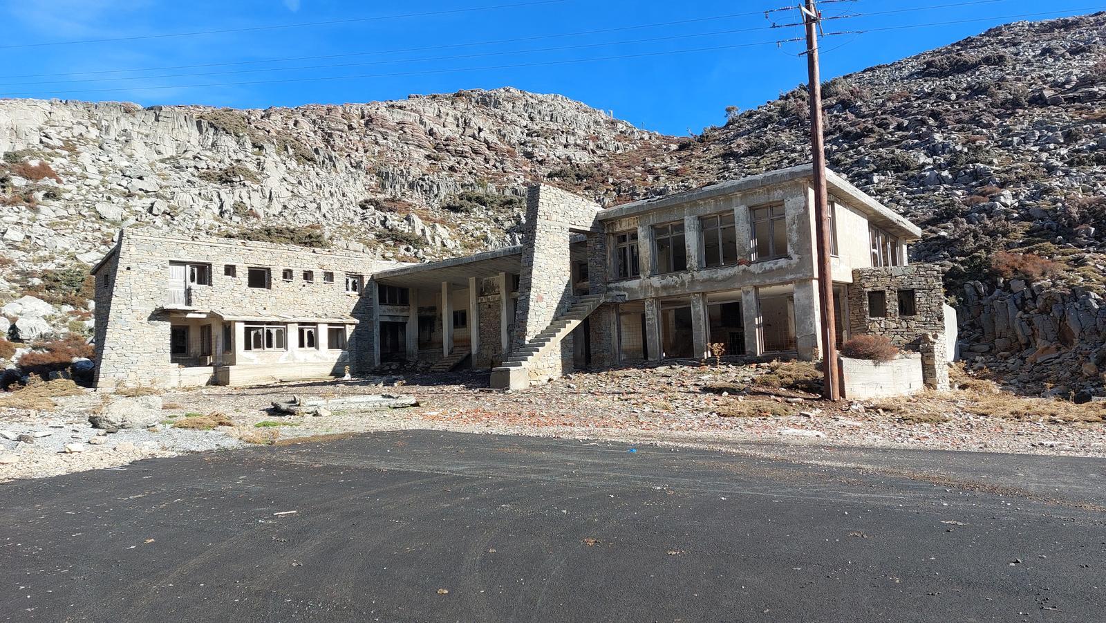 Mountain Refuge (Former Ski Resort) in Anogia - Discover Crete