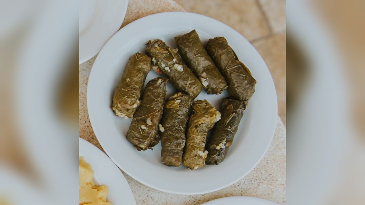 Traditional Café To Pefko: Mezze with a View of Spinalonga - Discover Crete