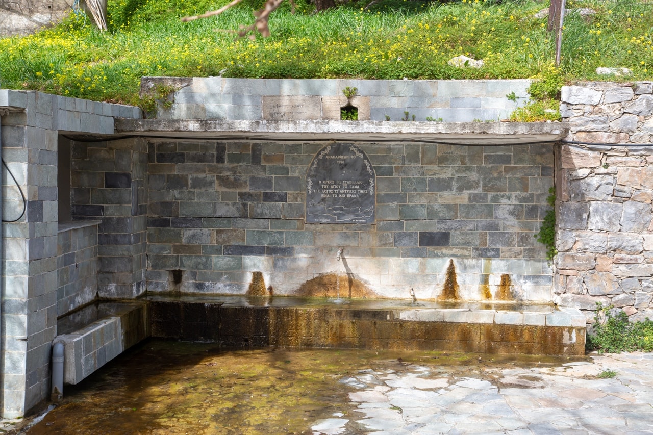 The Fountain in Lampiotes, Amari - Discover Crete
